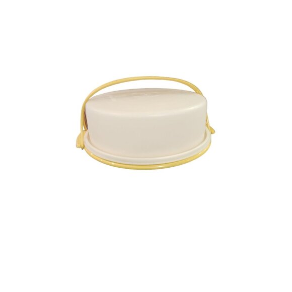 Tupperware | Kitchen | Tupperware Vintage Pie Taker Gold | Poshmark